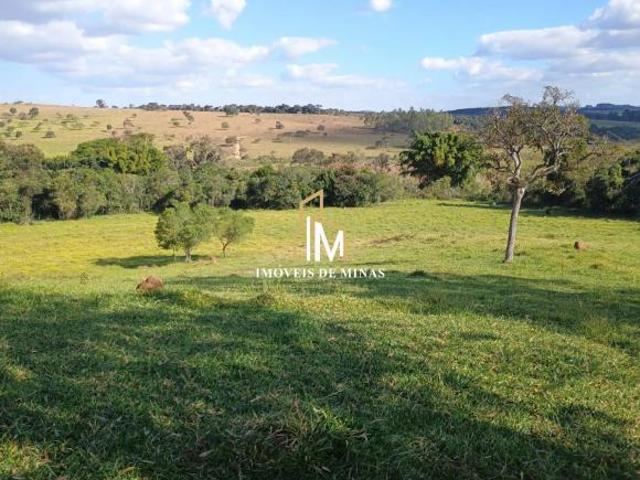 Terreno para venda em Centro, Oliveira