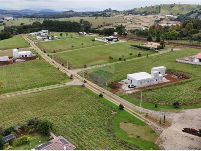 Terreno para venda em Centro de 1017.00m²