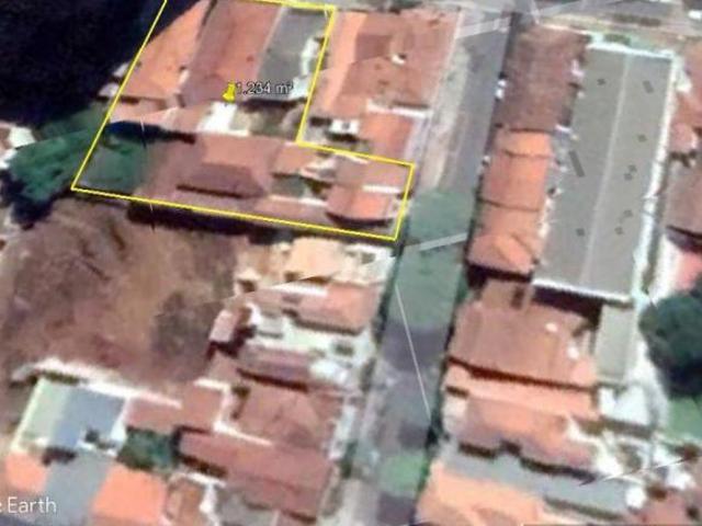 Terreno para venda em Centro de 1.00m² com 1 Quarto, 1 Suite e 1 Garagem