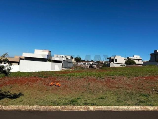 Terreno para venda em Centro de 275.00m²