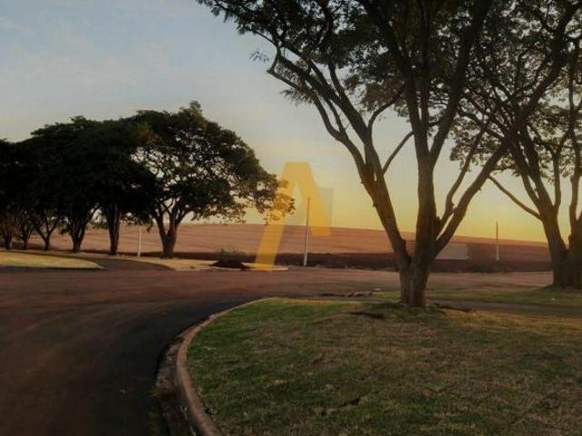 Terreno para venda em Centro de 200.00m²