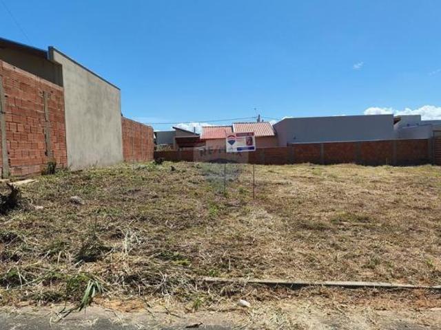 Terreno para venda em Centro de 200.00m² com 2 Garagens