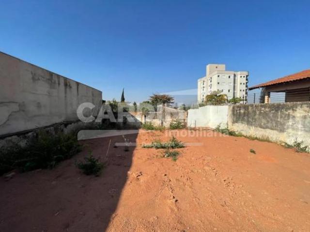 Terreno para venda em Centro de 364.00m²