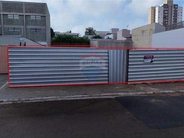 Terreno para venda em Centro de 403.00m²