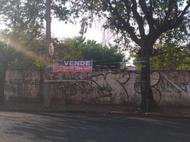 Terreno para venda em Centro de 687.00m²