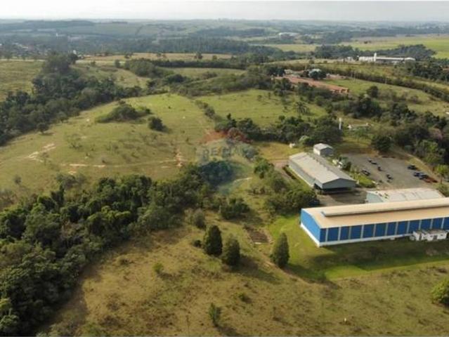 Terreno para venda em Centro de 92755.00m²