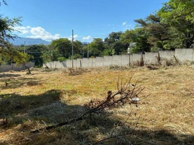 Terreno para venda em Centro, Sarzedo