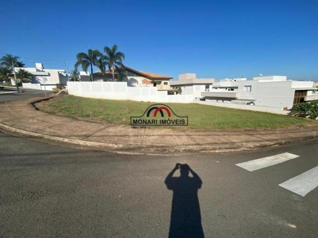 Terreno para venda em Chácara Letônia de 706.00m²