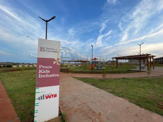 Terreno para venda em Cravinhos de 166.00m²