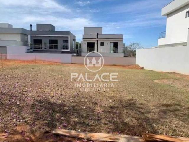 Terreno para venda em Água Branca de 1.00m² com 1 Quarto, 1 Suite e 1 Garagem