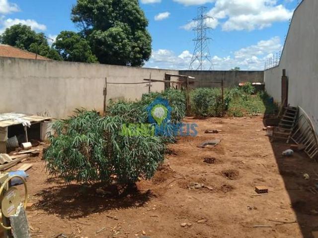 Terreno para venda em Água Branca Iii de 410.00m²