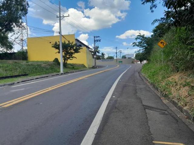 Terreno para Venda em Águas de São Pedro, Próximo ao centro