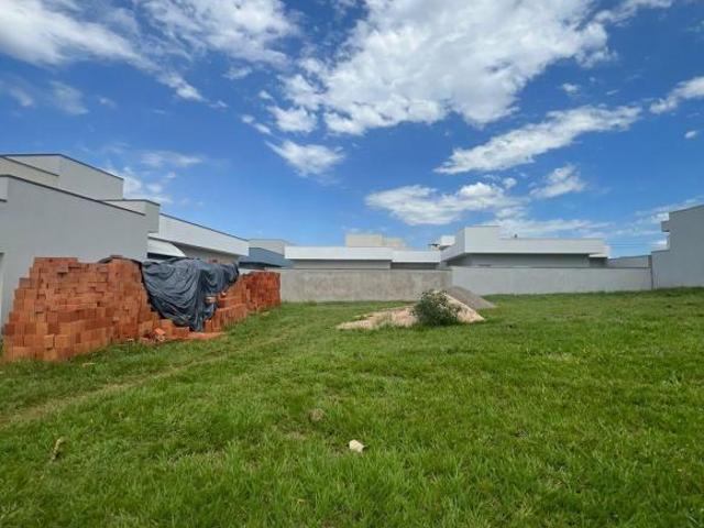 Terreno para venda em Álvares Machado de 252.00m²