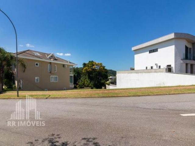 Terreno para venda em Alphaville de 371.00m² com 4 Quartos, 2 Suites e 4 Garagens