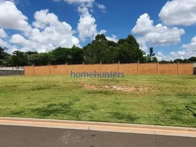 Terreno para venda em Alphaville Dom Pedro de 10.00m²