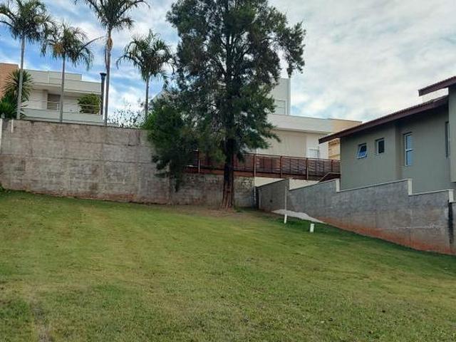 Terreno para venda em Alphaville Dom Pedro de 560.00m²