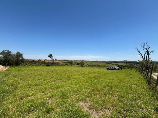 Terreno para Venda em Araçoiaba da Serra, Aparecida