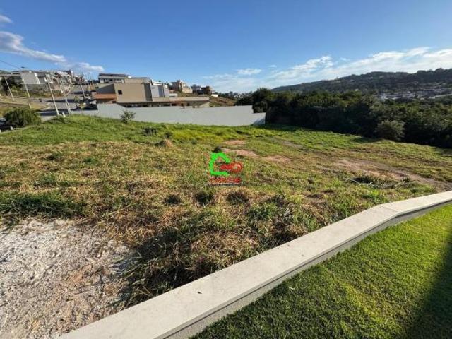 Terreno para venda em Bosque de 877.86m²