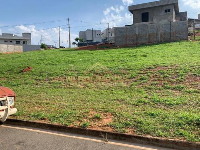 Terreno para Venda em Bragança Paulista, Condomínio Villa Real