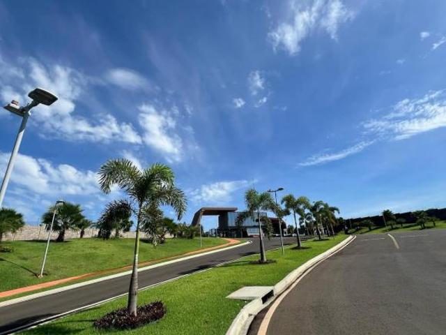Terreno para venda em Gramado Park Residencial de 1000.00m²