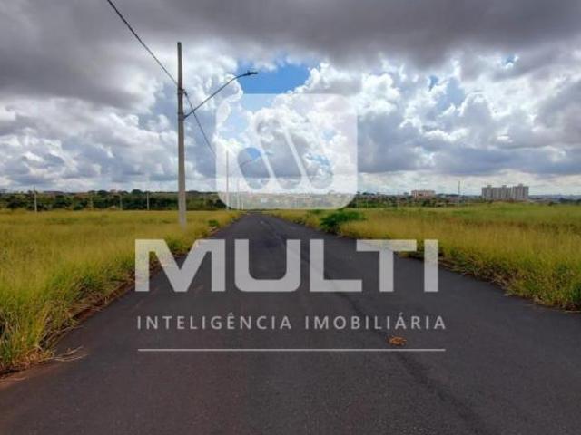 Terreno para venda em Distrito Industrial, Uberlândia