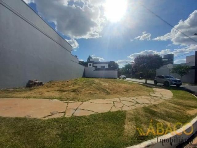 Terreno para venda em Faixa Azul de 257.00m²