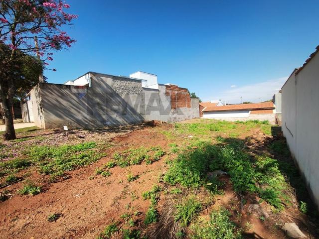 Terreno para venda em Holambra em Holambra São Paulo de 300.00m² com 4 Garagens