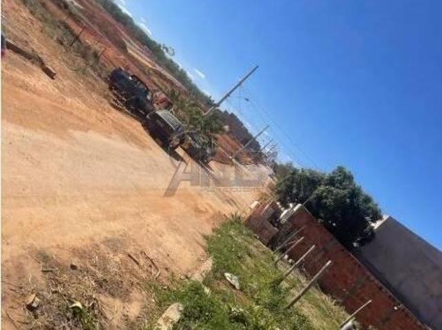 Terreno para venda em Independência, Montes Claros