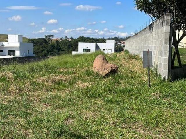 Terreno para Venda em Jacareí/SP 0 Dorm. 1600 m2 Área Útil