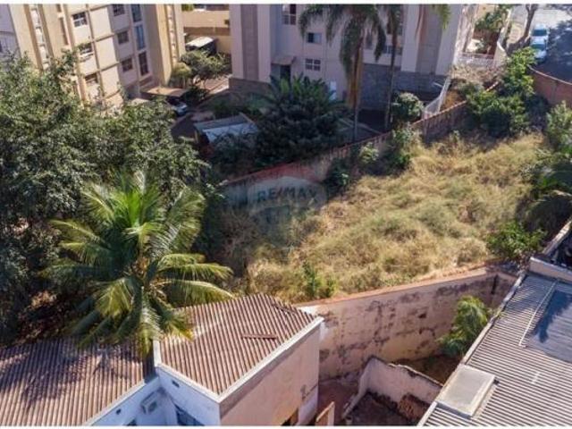 Terreno para venda em Jardim Macedo de 744.00m²