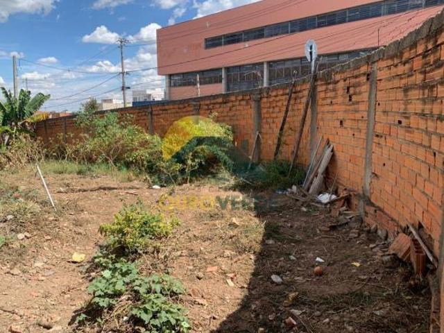 Terreno para venda em Jardim Ouro Preto de 193.00m²