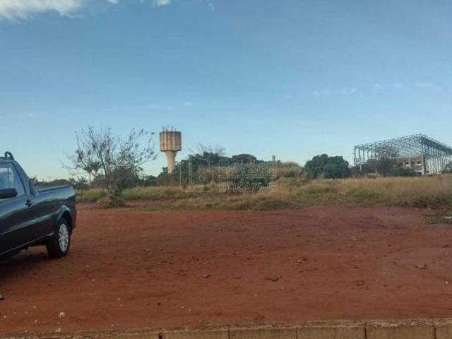 Terreno para venda em Jardim Arco iris de 1665.00m²