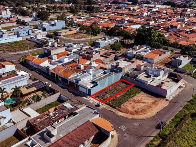 Terreno para venda em Jardim Bosque Dos Ipês de 200.00m²