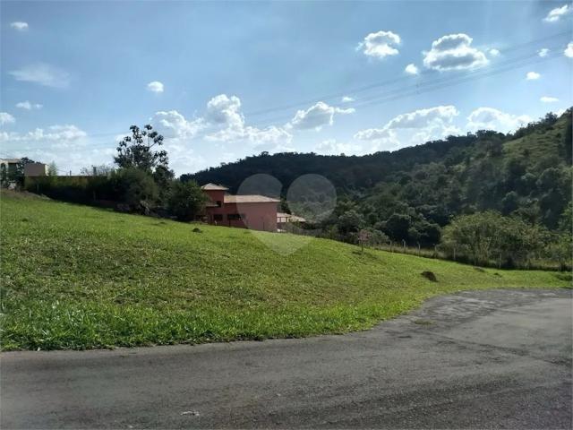 Terreno para venda em Jardim Centro Cívico em Sarandi Paraná de 1018.00m²