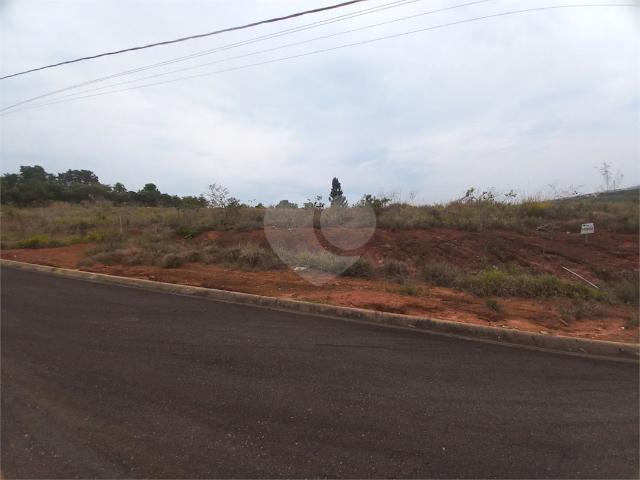 Terreno para venda em Jardim Centro Cívico em Sarandi Paraná de 800.00m²