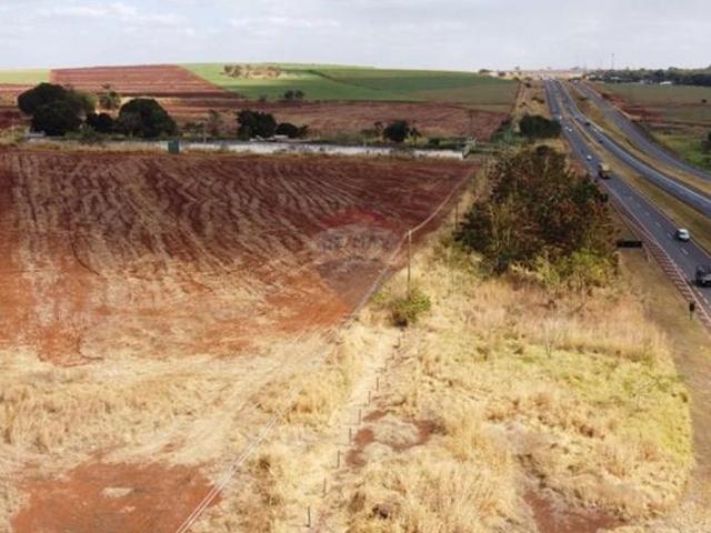 Terreno para venda em Jardim Itaú de 26806.00m²