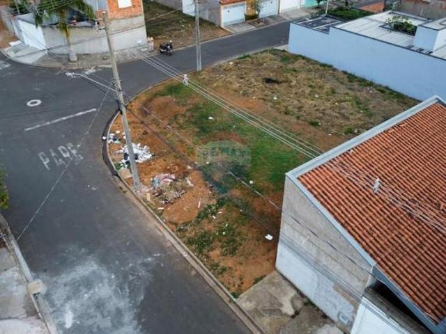 Terreno para venda em Jardim Imperial de 202.62m²