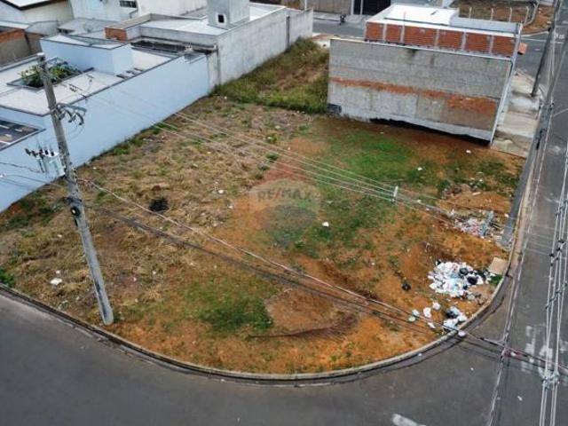 Terreno para venda em Jardim Imperial de 202.62m²