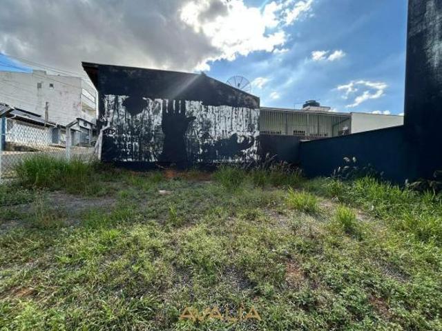 Terreno para venda em Jardim São Francisco de 329.97m² com 7 Garagens