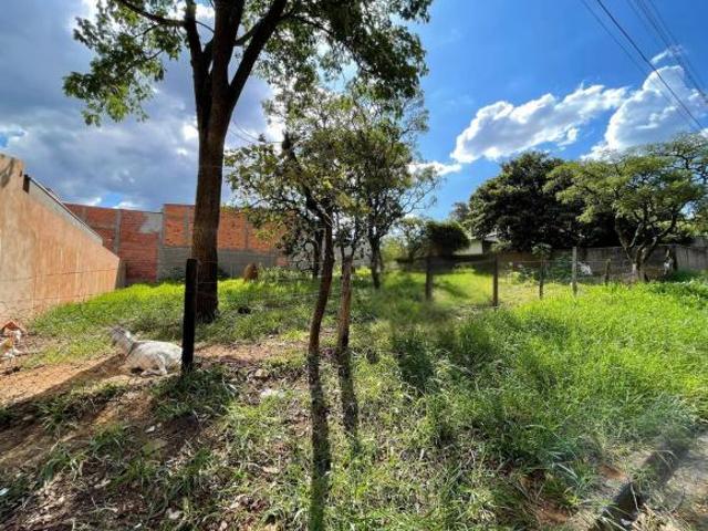Terreno para venda em Jardim Santa Mônica de 300.00m²