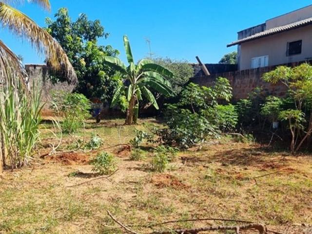 Terreno para venda em Jardim Tangará em Lins São Paulo de 250.00m²