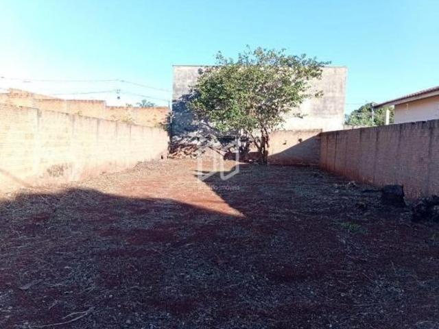 Terreno para venda em Jardim Universal de 260.00m²