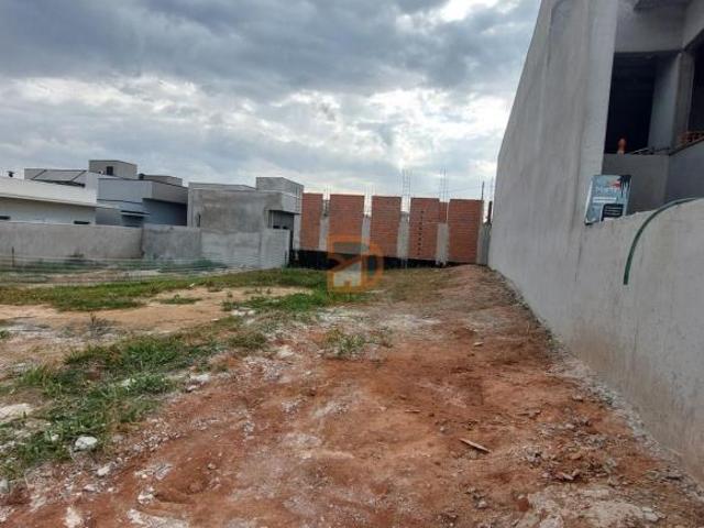 Terreno para venda em Morro Vermelho de 200.00m²