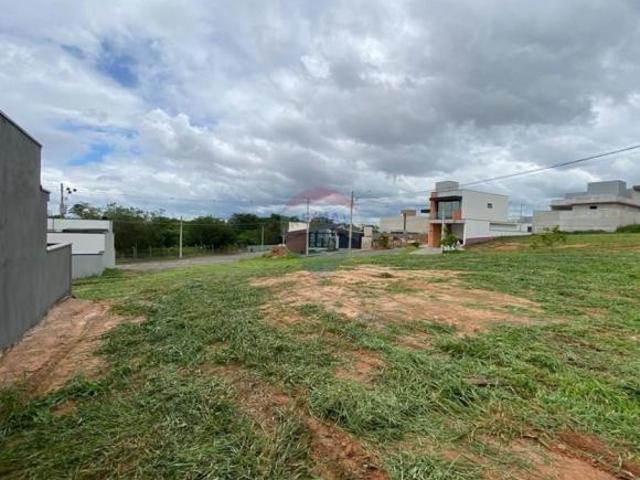 Terreno para venda em Morro Vermelho de 200.00m²
