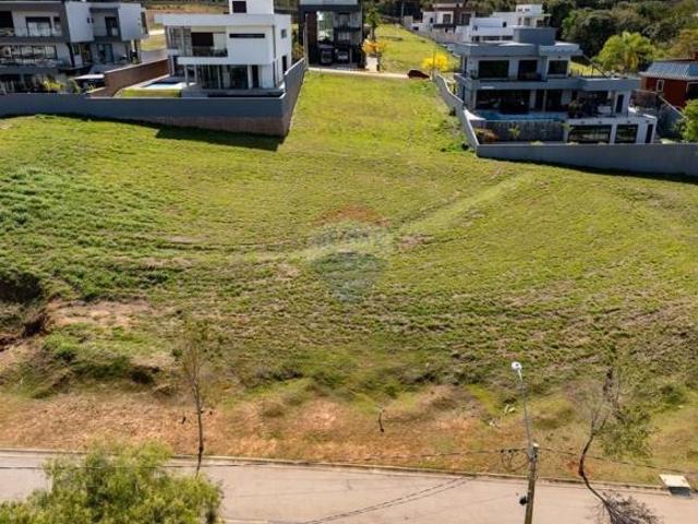 Terreno para venda em Medeiros de 800.00m² com 1 Quarto e 1 Suite