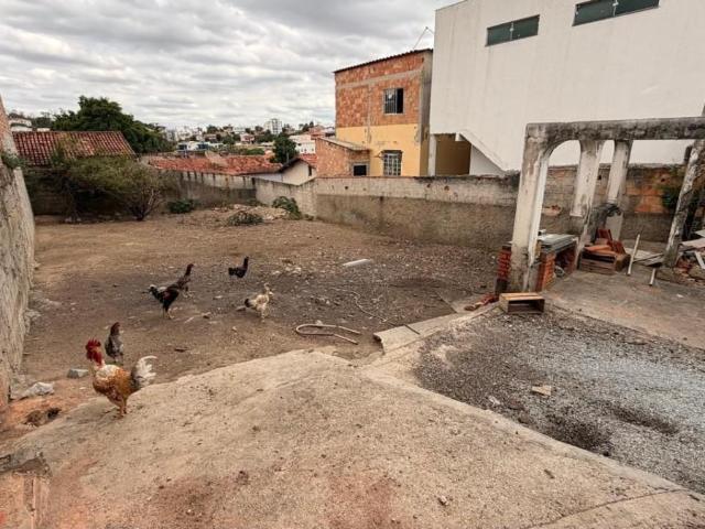 Terreno para venda em Niterói em Betim Minas Gerais de 360.00m² com 10 Garagens