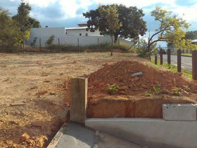 Terreno para venda em Solar do Madeira, Contagem