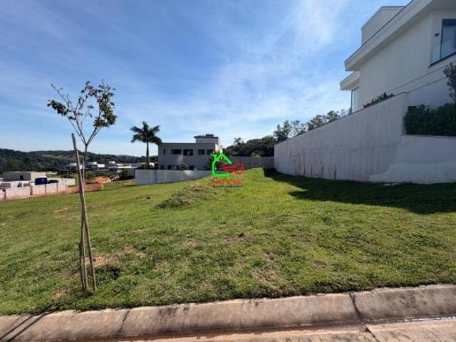Terreno para venda em Santa Cândida de 605.55m²