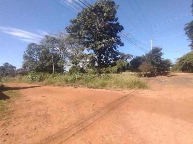 Terreno para venda em Portal Das Laranjeiras de 5074.00m²