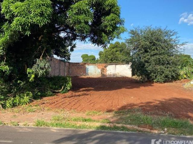 Terreno para venda em Pacaembu, Uberlândia